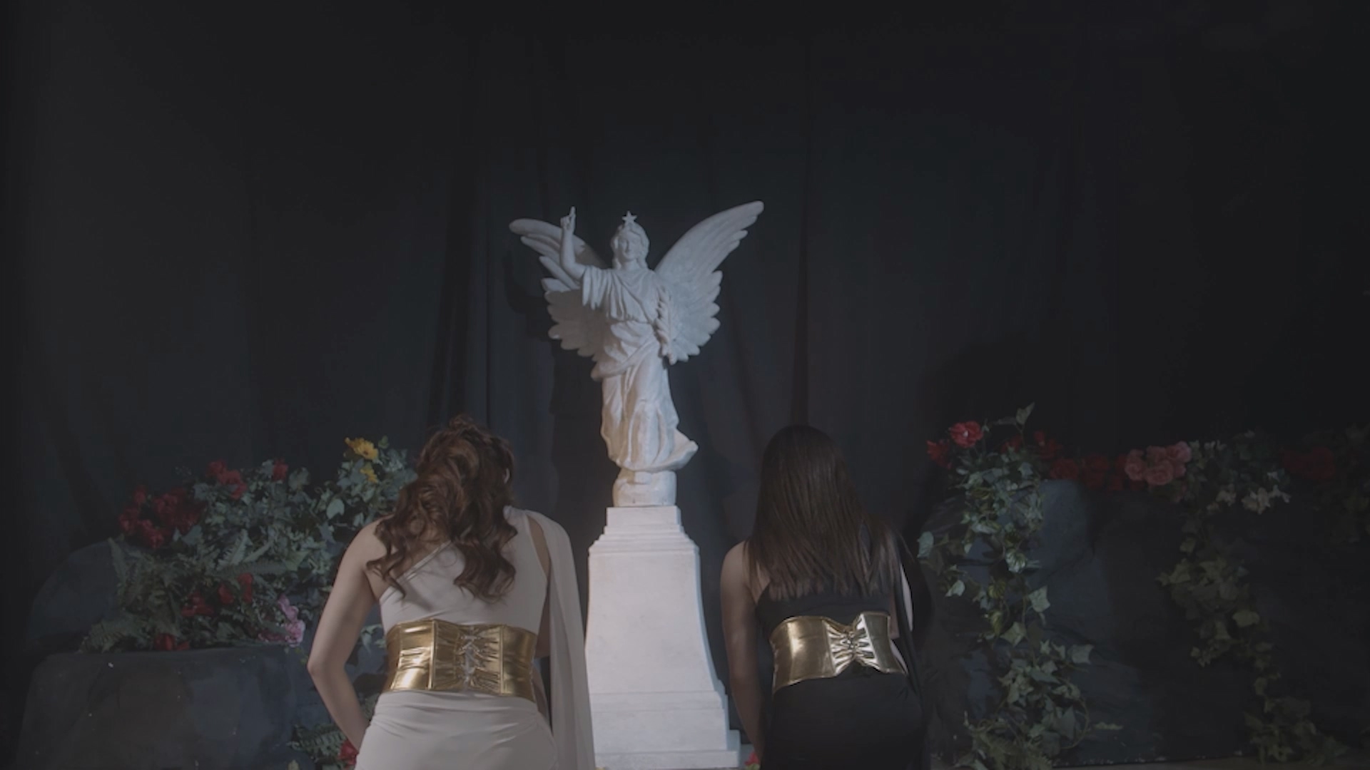 Wonder Woman GOLD Preview 1 | SUPERHEROINE DREAM